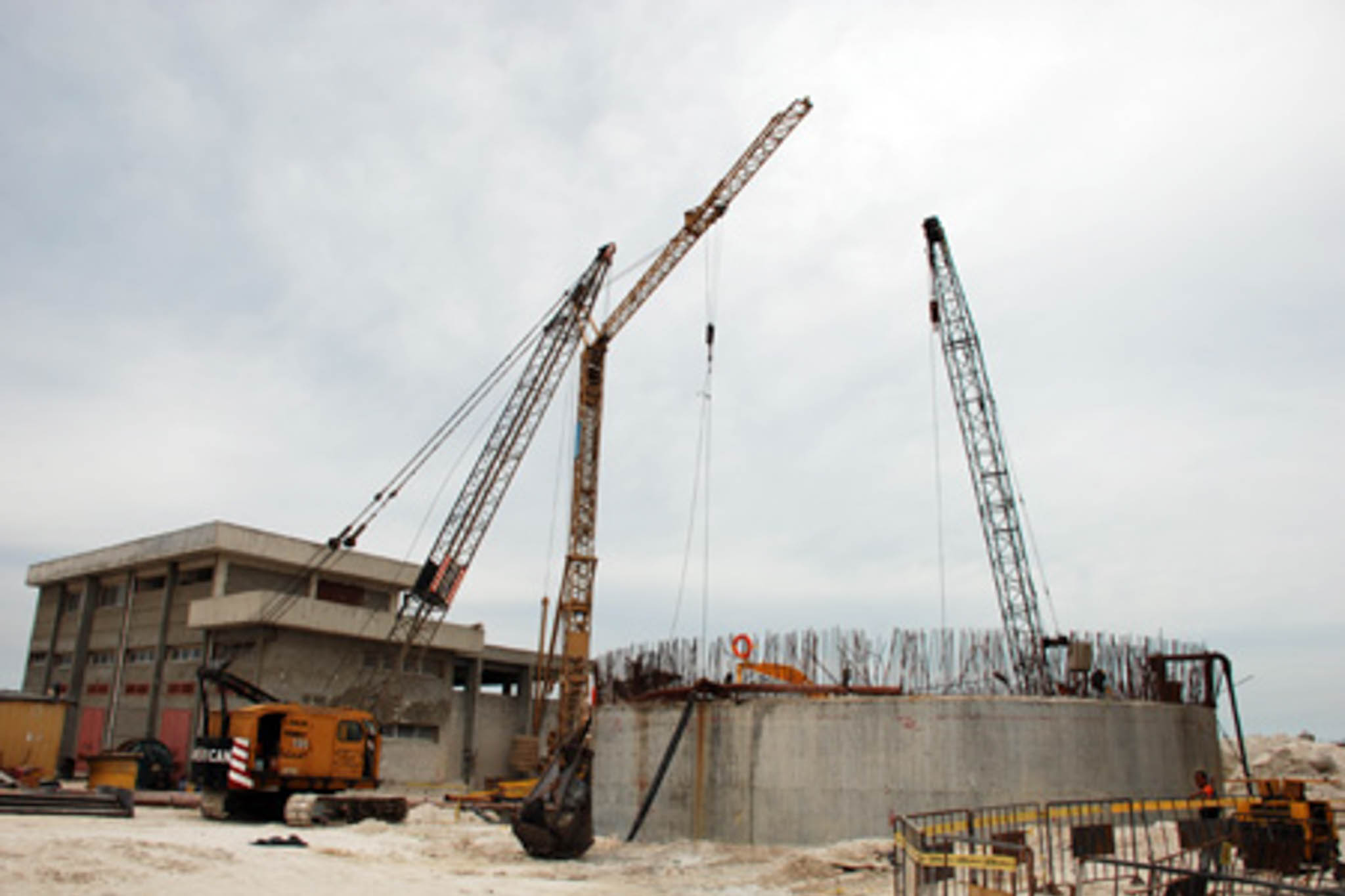 Al Agamy Integrated Sanitation Project – Egypt Cranes